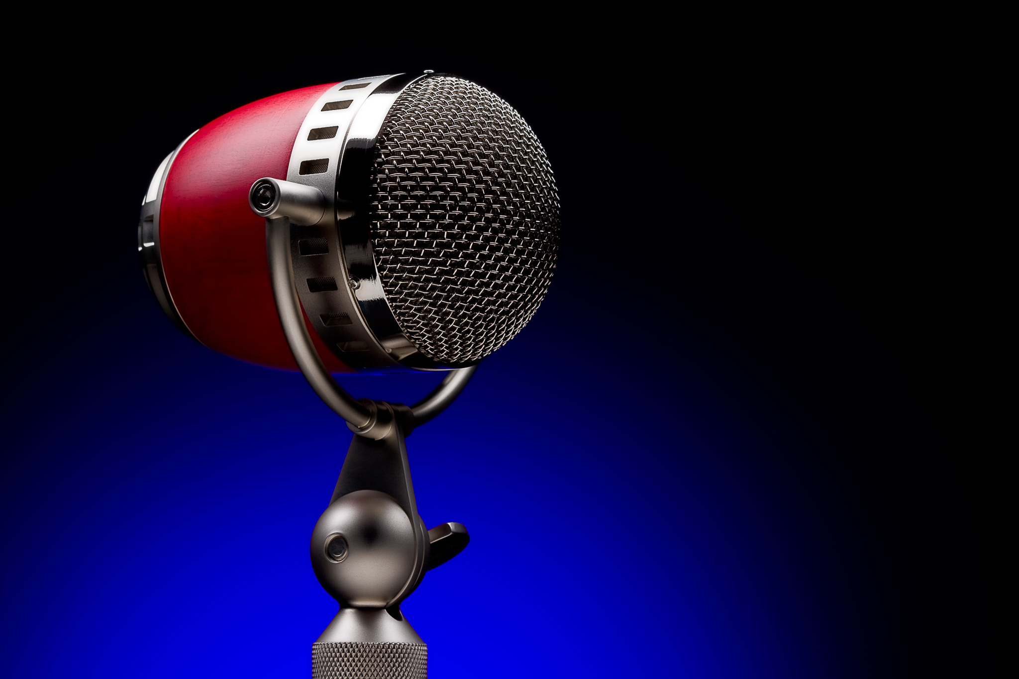 Blue Microphone brand in cherry red | Musikreativ Studios